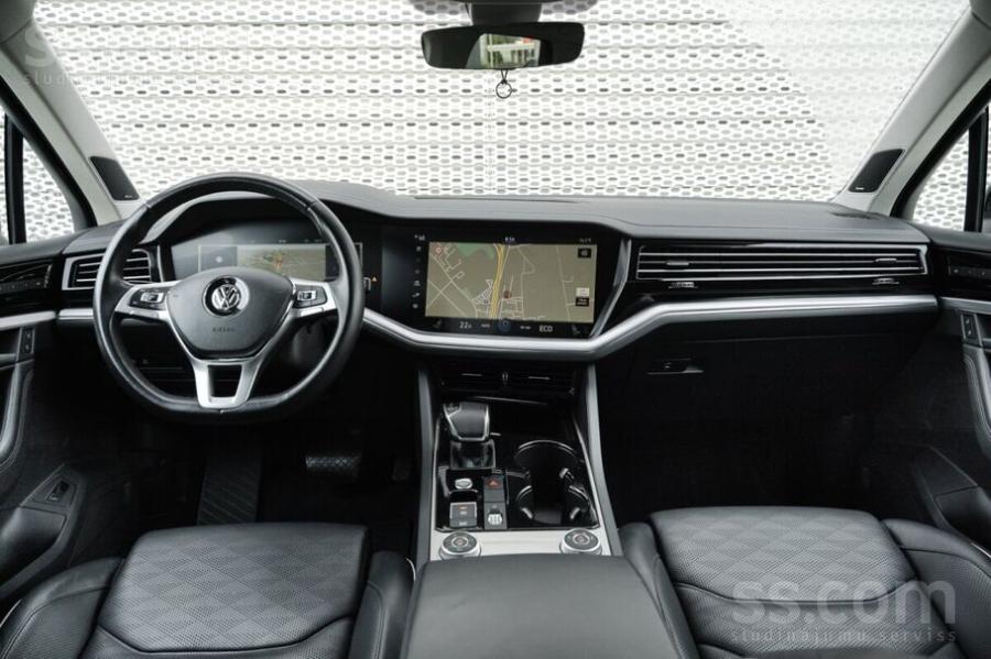 Melns Volkswagen Touareg 2019 Rīga, ar dzinēja tilpumu 3.00 L un nobraukumu 91 tūkst. km par 40950 €, foto 7 vietnē AUTOMOTO.COM.LV