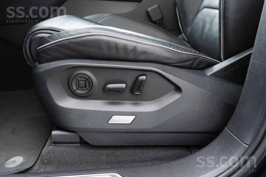 Melns Volkswagen Touareg 2019 Rīga, ar dzinēja tilpumu 3.00 L un nobraukumu 91 tūkst. km par 40950 €, foto 8 vietnē AUTOMOTO.COM.LV