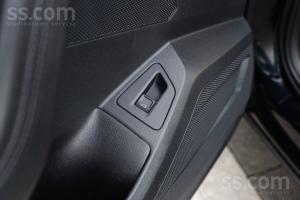 Melns Volkswagen Touareg 2019 Rīga, ar dzinēja tilpumu 3.00 L un nobraukumu 91 tūkst. km par 40950 €, foto 11 vietnē AUTOMOTO.COM.LV