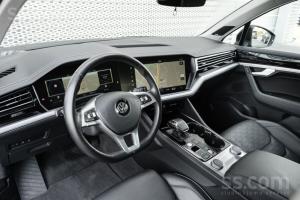 Melns Volkswagen Touareg 2019 Rīga, ar dzinēja tilpumu 3.00 L un nobraukumu 91 tūkst. km par 40950 €, foto 14 vietnē AUTOMOTO.COM.LV