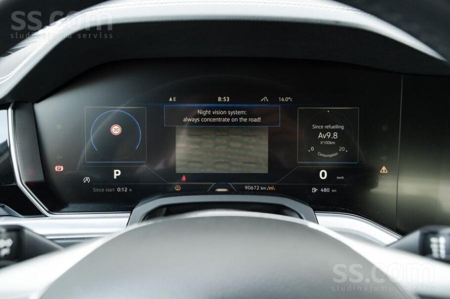 Melns Volkswagen Touareg 2019 Rīga, ar dzinēja tilpumu 3.00 L un nobraukumu 91 tūkst. km par 40950 €, foto 19 vietnē AUTOMOTO.COM.LV