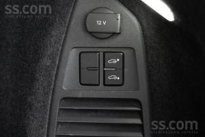 Melns Volkswagen Touareg 2019 Rīga, ar dzinēja tilpumu 3.00 L un nobraukumu 91 tūkst. km par 40950 €, foto 34 vietnē AUTOMOTO.COM.LV