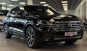 Melns Volkswagen Touareg 2019 Klaipėda, ar dzinēja tilpumu 2.97 L un nobraukumu 269 tūkst. km par 31950 €, foto  vietnē AUTOMOTO.COM.LV