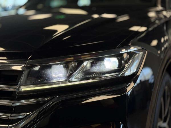 Фольксваген Туарег 2019 в Клайпеда на AUTOMOTO.COM.LV Черный Фольксваген Туарег 2019 в Клайпеда, объемом двигателя 2.97 л и пробегом 269 тыс. км за 31950 €, фото 7 на AUTOMOTO.COM.LV