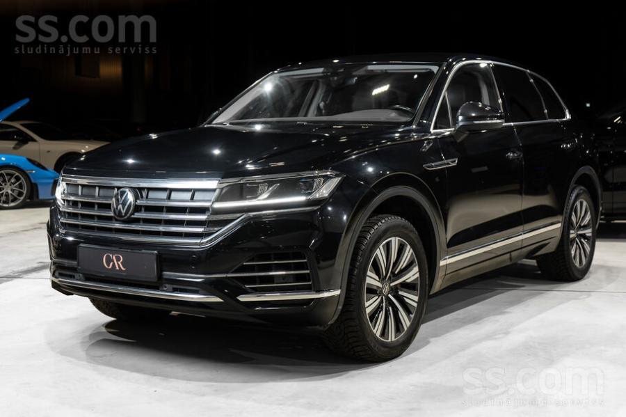 Melns Volkswagen Touareg 2020 Rīga, ar dzinēja tilpumu 3.00 L un nobraukumu 199 tūkst. km par 21900 €, foto 1 vietnē AUTOMOTO.COM.LV