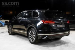 Melns Volkswagen Touareg 2020 Rīga, ar dzinēja tilpumu 3.00 L un nobraukumu 199 tūkst. km par 21900 €, foto 7 vietnē AUTOMOTO.COM.LV