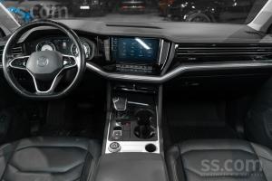 Melns Volkswagen Touareg 2020 Rīga, ar dzinēja tilpumu 3.00 L un nobraukumu 199 tūkst. km par 21900 €, foto 11 vietnē AUTOMOTO.COM.LV