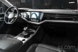 Melns Volkswagen Touareg 2020 Rīga, ar dzinēja tilpumu 3.00 L un nobraukumu 199 tūkst. km par 21900 €, foto 12 vietnē AUTOMOTO.COM.LV