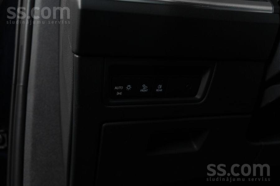 Melns Volkswagen Touareg 2020 Rīga, ar dzinēja tilpumu 3.00 L un nobraukumu 199 tūkst. km par 21900 €, foto 17 vietnē AUTOMOTO.COM.LV