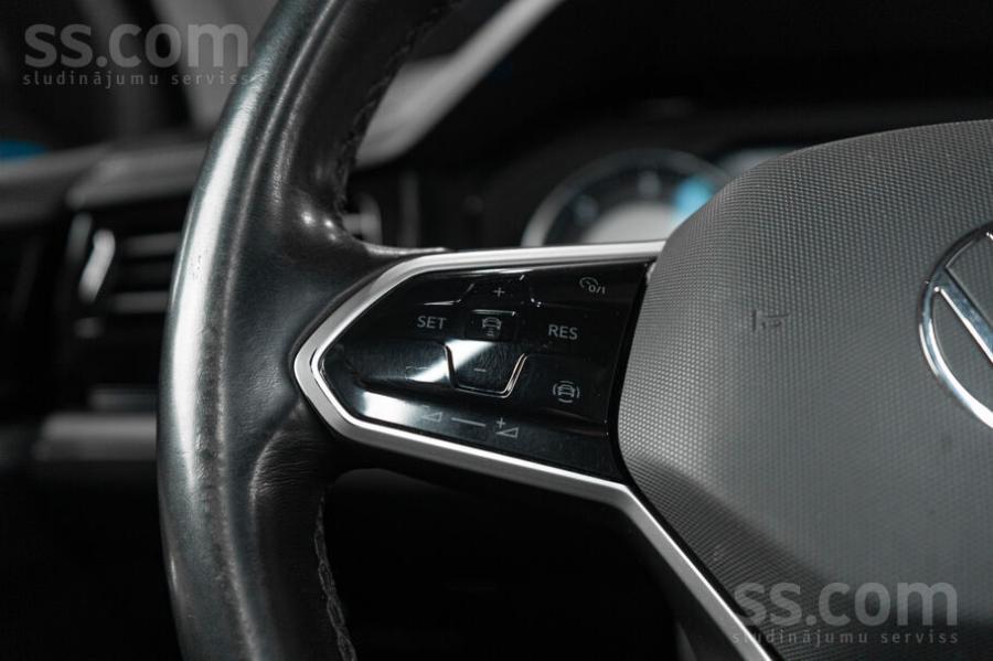 Melns Volkswagen Touareg 2020 Rīga, ar dzinēja tilpumu 3.00 L un nobraukumu 199 tūkst. km par 21900 €, foto 18 vietnē AUTOMOTO.COM.LV
