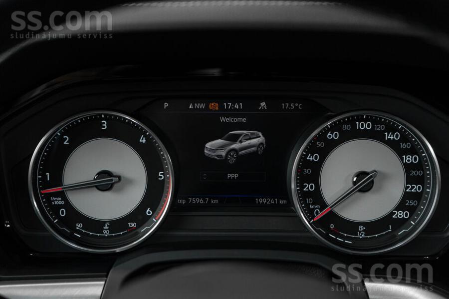 Melns Volkswagen Touareg 2020 Rīga, ar dzinēja tilpumu 3.00 L un nobraukumu 199 tūkst. km par 21900 €, foto 20 vietnē AUTOMOTO.COM.LV