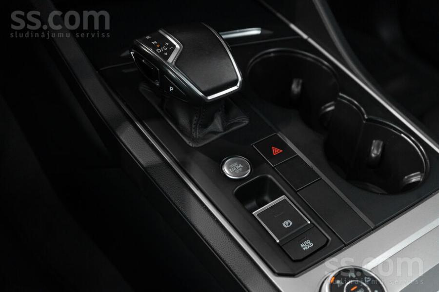 Melns Volkswagen Touareg 2020 Rīga, ar dzinēja tilpumu 3.00 L un nobraukumu 199 tūkst. km par 21900 €, foto 22 vietnē AUTOMOTO.COM.LV