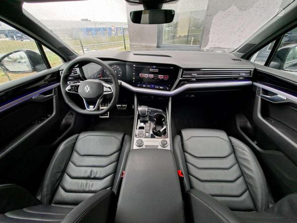 Melns Volkswagen Touareg 2021 Viļņa, ar dzinēja tilpumu 3.00 L un nobraukumu 134 tūkst. km par 45900 €, foto 11 vietnē AUTOMOTO.COM.LV