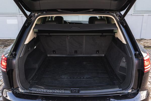 Melns Volkswagen Touareg 2021 Ventspils, ar dzinēja tilpumu 3.00 L un nobraukumu 179 tūkst. km par 33254 €, foto 11 vietnē AUTOMOTO.COM.LV