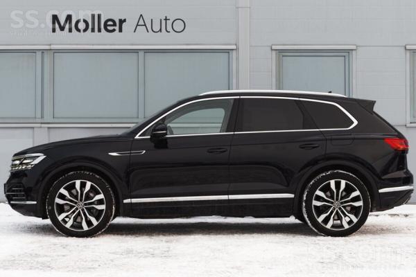 Melns Volkswagen Touareg 2021 Ventspils, ar dzinēja tilpumu 3.00 L un nobraukumu 126 tūkst. km par 44200 €, foto 2 vietnē AUTOMOTO.COM.LV