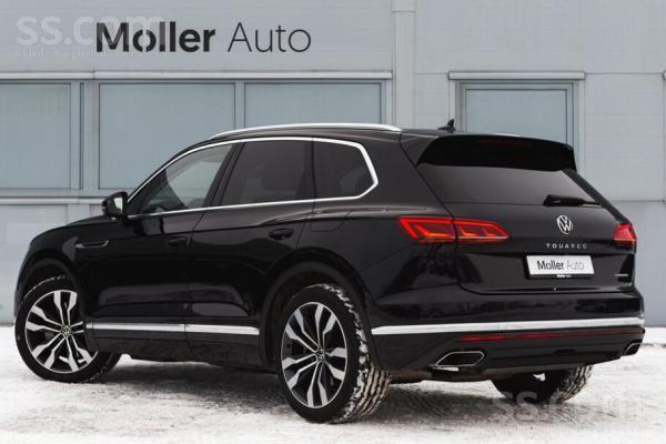 Melns Volkswagen Touareg 2021 Ventspils, ar dzinēja tilpumu 3.00 L un nobraukumu 126 tūkst. km par 44200 €, foto 3 vietnē AUTOMOTO.COM.LV
