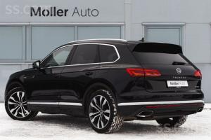 Melns Volkswagen Touareg 2021 Ventspils, ar dzinēja tilpumu 3.00 L un nobraukumu 126 tūkst. km par 44200 €, foto 3 vietnē AUTOMOTO.COM.LV