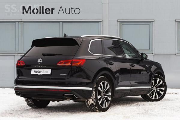 Melns Volkswagen Touareg 2021 Ventspils, ar dzinēja tilpumu 3.00 L un nobraukumu 126 tūkst. km par 44200 €, foto 5 vietnē AUTOMOTO.COM.LV