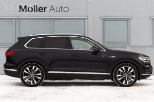 Melns Volkswagen Touareg 2021 Ventspils, ar dzinēja tilpumu 3.00 L un nobraukumu 126 tūkst. km par 44200 €, foto 6 vietnē AUTOMOTO.COM.LV