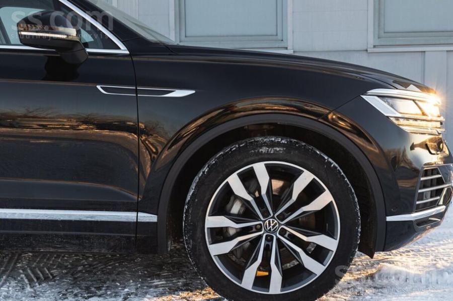 Melns Volkswagen Touareg 2021 Ventspils, ar dzinēja tilpumu 3.00 L un nobraukumu 126 tūkst. km par 44200 €, foto 9 vietnē AUTOMOTO.COM.LV