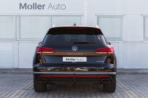 Black Volkswagen Touareg 2021 in Ventspils, with an engine capacity of 3.00 L and mileage of 77 thousand km for 36000 €, photo 5 on AUTOMOTO.COM.LV