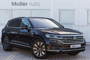 Black Volkswagen Touareg 2021 in Ventspils, with an engine capacity of 3.00 L and mileage of 77 thousand km for 36000 €, photo 8 on AUTOMOTO.COM.LV