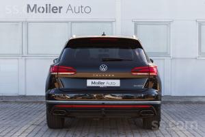 Melns Volkswagen Touareg 2021 Ventspils, ar dzinēja tilpumu 3.00 L un nobraukumu 77 tūkst. km par 36000 €, foto 5 vietnē AUTOMOTO.COM.LV