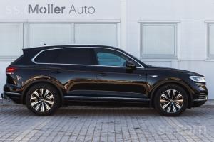 Melns Volkswagen Touareg 2021 Ventspils, ar dzinēja tilpumu 3.00 L un nobraukumu 77 tūkst. km par 36000 €, foto 7 vietnē AUTOMOTO.COM.LV