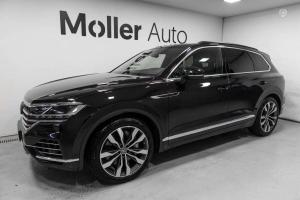 Melns Volkswagen Touareg 2022 Viļņa, ar dzinēja tilpumu 3.00 L un nobraukumu 129 tūkst. km par 45500 €, foto 2 vietnē AUTOMOTO.COM.LV