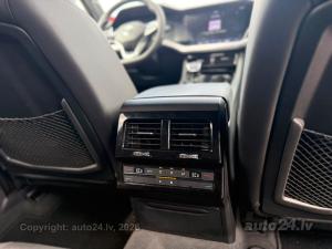Melns Volkswagen Touareg 2022 Tallina, ar dzinēja tilpumu 3.00 L un nobraukumu 112 tūkst. km par 48900 €, foto 7 vietnē AUTOMOTO.COM.LV
