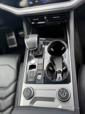 Melns Volkswagen Touareg 2022 Tallina, ar dzinēja tilpumu 3.00 L un nobraukumu 112 tūkst. km par 48900 €, foto 13 vietnē AUTOMOTO.COM.LV