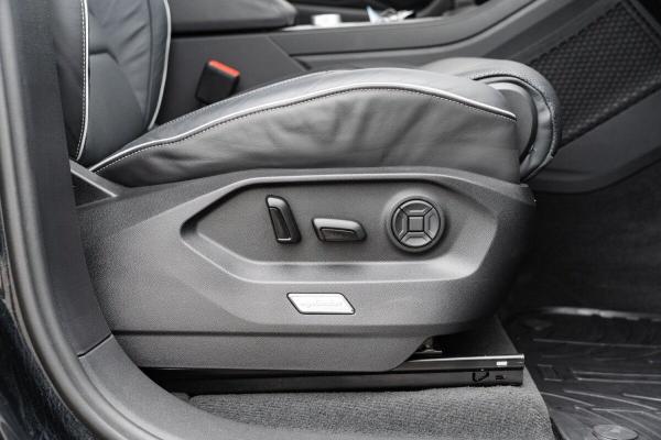 Melns Volkswagen Touareg 2022 Rīga, ar dzinēja tilpumu 3.00 L un nobraukumu 67 tūkst. km par 45000 €, foto 9 vietnē AUTOMOTO.COM.LV