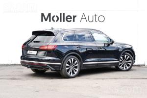 Melns Volkswagen Touareg 2022 Rīga, ar dzinēja tilpumu 3.00 L un nobraukumu 107 tūkst. km par 42450 €, foto 5 vietnē AUTOMOTO.COM.LV