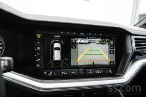 Melns Volkswagen Touareg 2022 Rīga, ar dzinēja tilpumu 3.00 L un nobraukumu 107 tūkst. km par 42450 €, foto 29 vietnē AUTOMOTO.COM.LV