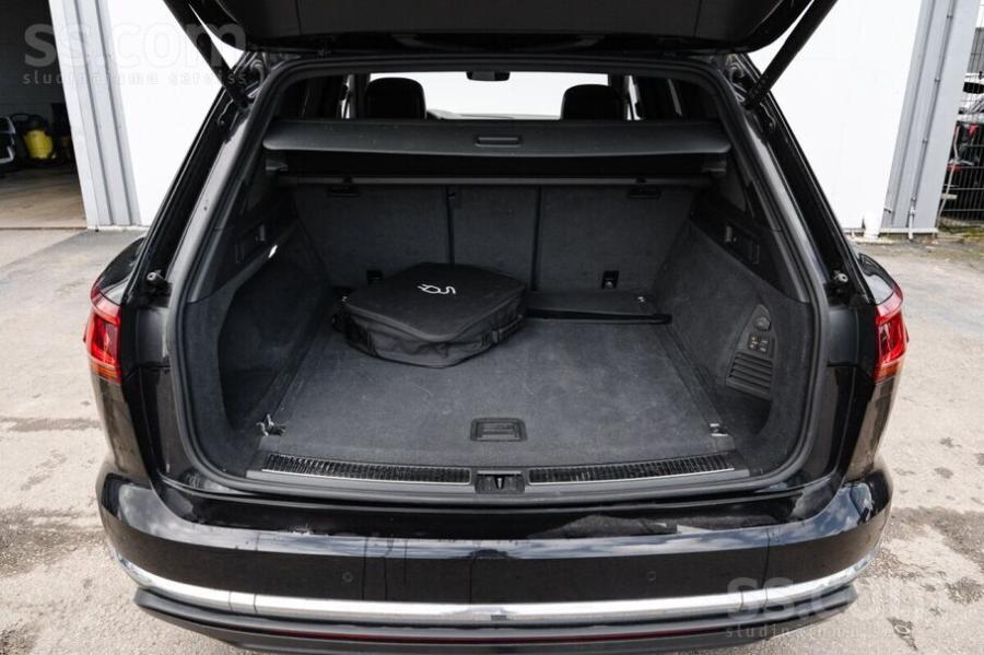 Melns Volkswagen Touareg 2022 Rīga, ar dzinēja tilpumu 3.00 L un nobraukumu 107 tūkst. km par 42450 €, foto 34 vietnē AUTOMOTO.COM.LV