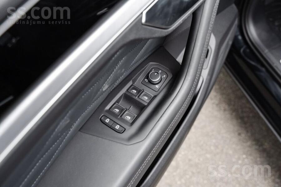 Melns Volkswagen Touareg 2022 Rīga, ar dzinēja tilpumu 3.00 L un nobraukumu 67 tūkst. km par 44150 €, foto 13 vietnē AUTOMOTO.COM.LV