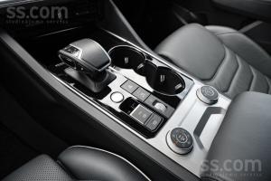 Melns Volkswagen Touareg 2022 Rīga, ar dzinēja tilpumu 3.00 L un nobraukumu 67 tūkst. km par 44150 €, foto 22 vietnē AUTOMOTO.COM.LV