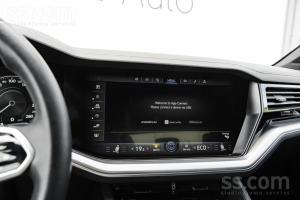 Melns Volkswagen Touareg 2022 Rīga, ar dzinēja tilpumu 3.00 L un nobraukumu 67 tūkst. km par 44150 €, foto 26 vietnē AUTOMOTO.COM.LV