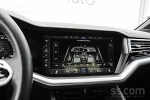 Melns Volkswagen Touareg 2022 Rīga, ar dzinēja tilpumu 3.00 L un nobraukumu 67 tūkst. km par 44150 €, foto 27 vietnē AUTOMOTO.COM.LV
