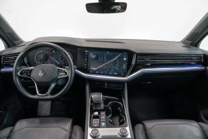 Melns Volkswagen Touareg 2022 Viļņa, ar dzinēja tilpumu 3.00 L un nobraukumu 108 tūkst. km par 43900 €, foto 9 vietnē AUTOMOTO.COM.LV