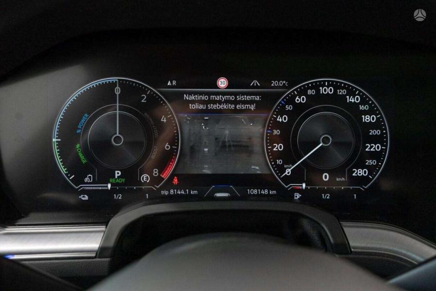 Melns Volkswagen Touareg 2022 Viļņa, ar dzinēja tilpumu 3.00 L un nobraukumu 108 tūkst. km par 43900 €, foto 12 vietnē AUTOMOTO.COM.LV