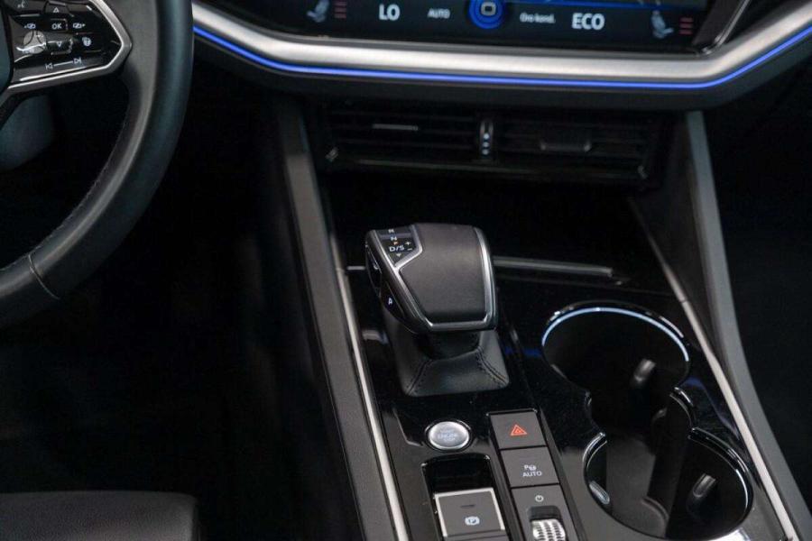 Melns Volkswagen Touareg 2022 Viļņa, ar dzinēja tilpumu 3.00 L un nobraukumu 108 tūkst. km par 43900 €, foto 22 vietnē AUTOMOTO.COM.LV