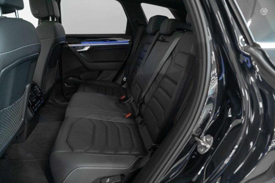Melns Volkswagen Touareg 2022 Viļņa, ar dzinēja tilpumu 3.00 L un nobraukumu 108 tūkst. km par 43900 €, foto 24 vietnē AUTOMOTO.COM.LV