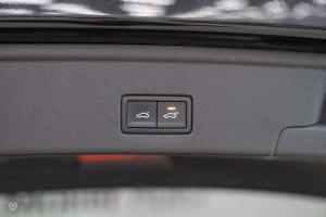 Melns Volkswagen Touareg 2022 Viļņa, ar dzinēja tilpumu 3.00 L un nobraukumu 108 tūkst. km par 43900 €, foto 28 vietnē AUTOMOTO.COM.LV