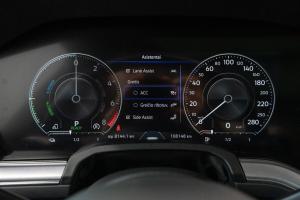 Black Volkswagen Touareg 2022 in Vilnius, with an engine capacity of 3.00 L and mileage of 108 thousand km for 43900 €, photo 17 on AUTOMOTO.COM.LV