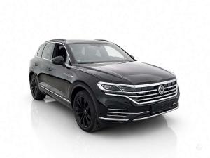 Black Volkswagen Touareg 2022 in Vilnius, with an engine capacity of 0.00 L and mileage of 114 thousand km for 41790 €, photo  on AUTOMOTO.COM.LV