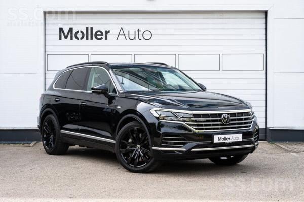 Black Volkswagen Touareg 2022 in Riga, with an engine capacity of 3.00 L and mileage of 106 thousand km for 43950 €, photo 2 on AUTOMOTO.COM.LV