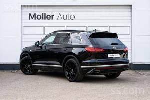 Melns Volkswagen Touareg 2022 Rīga, ar dzinēja tilpumu 3.00 L un nobraukumu 106 tūkst. km par 43950 €, foto 5 vietnē AUTOMOTO.COM.LV