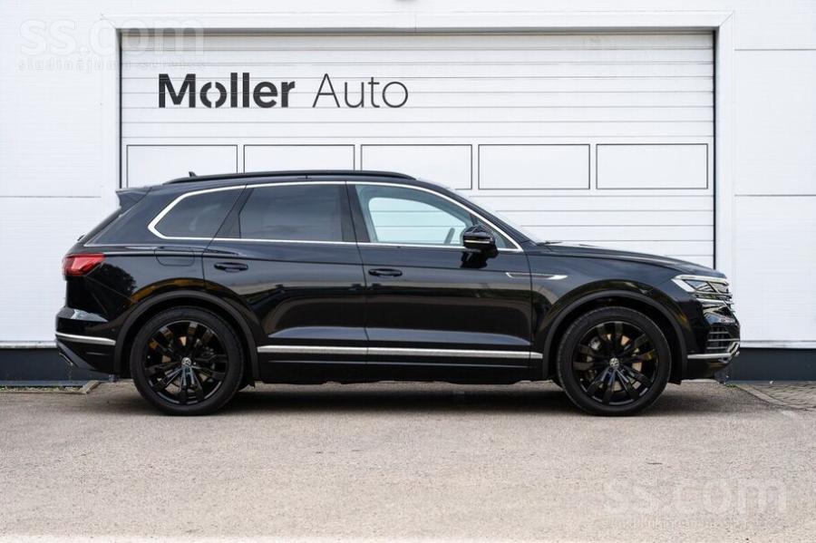 Melns Volkswagen Touareg 2022 Rīga, ar dzinēja tilpumu 3.00 L un nobraukumu 106 tūkst. km par 43950 €, foto 6 vietnē AUTOMOTO.COM.LV