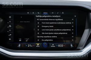 Melns Volkswagen Touareg 2022 Rīga, ar dzinēja tilpumu 3.00 L un nobraukumu 106 tūkst. km par 43950 €, foto 13 vietnē AUTOMOTO.COM.LV